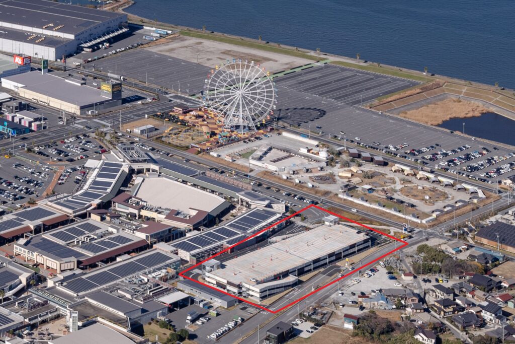 三井アウトレットパーク 木更津 P7・P8立体駐車場 | 導入実績 | IHI運搬機械株式会社の自走式駐車場